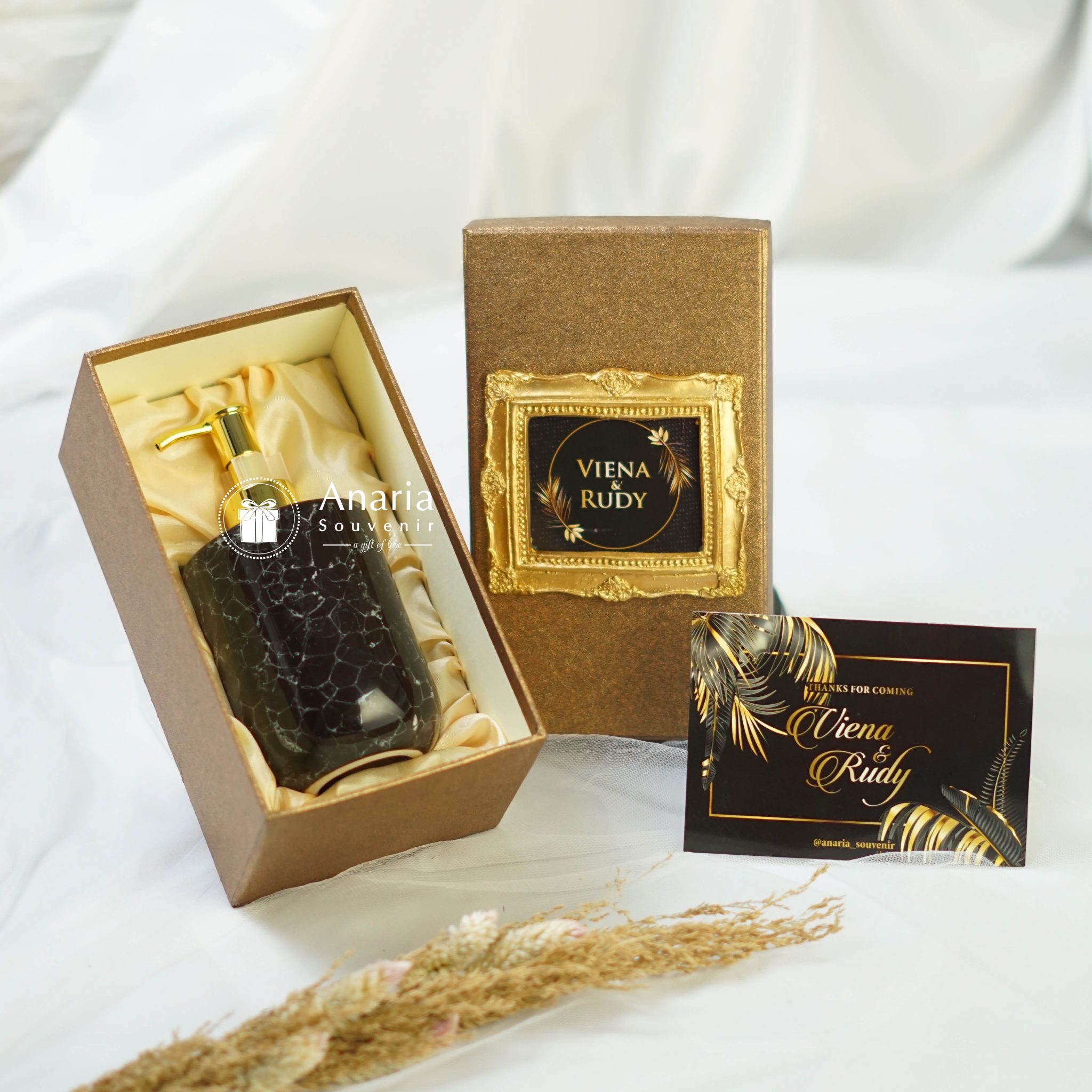 Souvenir Pernikahan Mewah - Anaria Souvenir