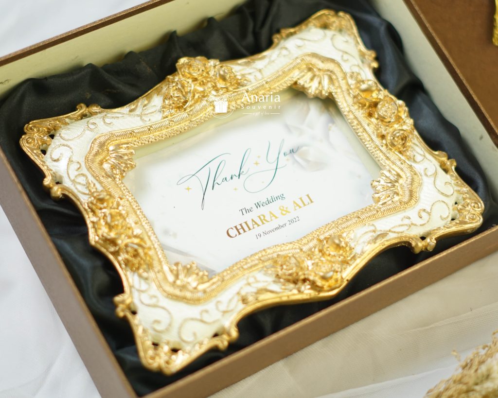 Ameera Photo Frame Giftbox - Anaria Souvenir